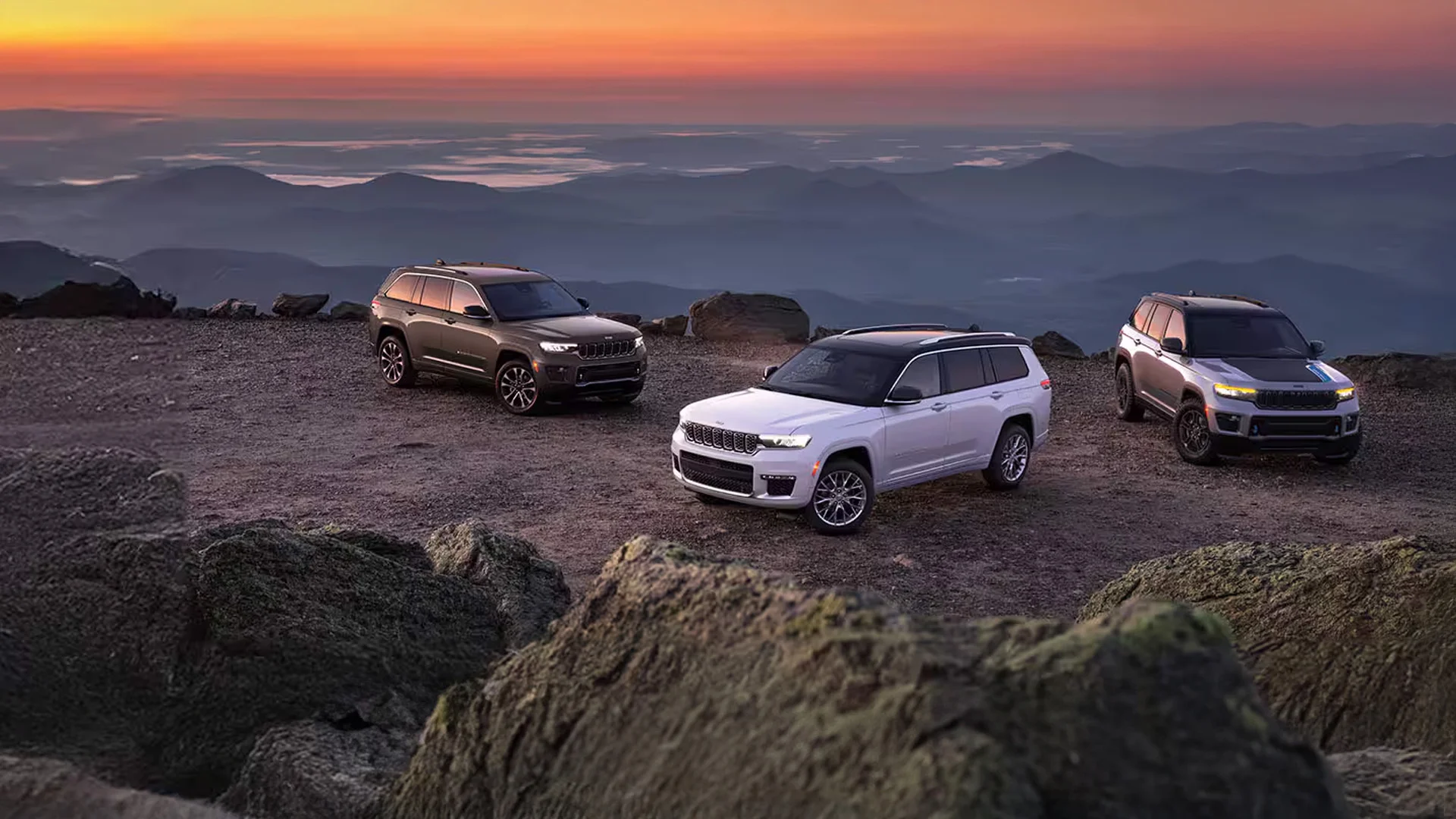 ⚙️ 2025 Jeep Grand Cherokee & 4xe Trim Levels & Specs | Elk Grove Dodge Chrysler Jeep RAM